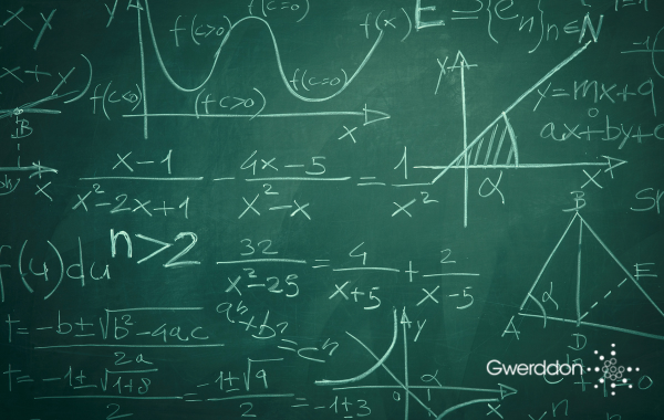 Rhaniad arwynebedd lleiaf silindr yn dair rhan (Least area partition of ...